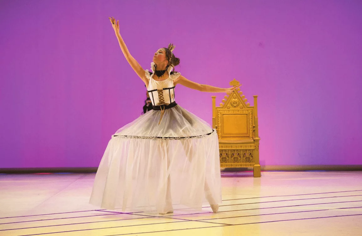 Alja Turk Hvala. Za ples in dosego svojih ciljev sem pripravljena ...